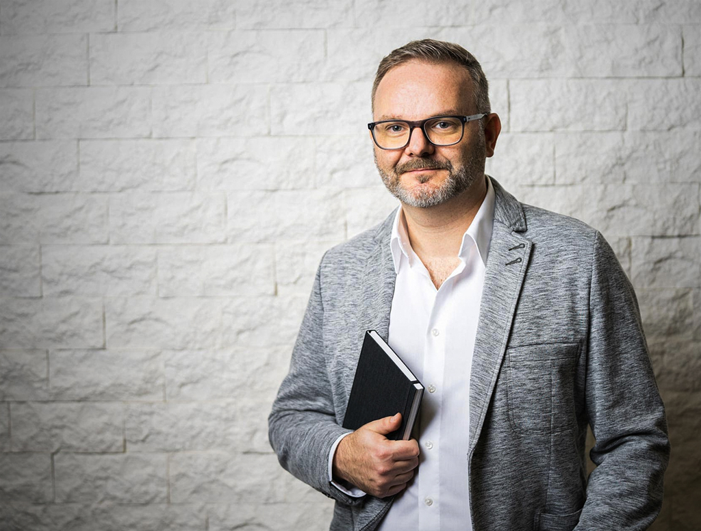 Über mich - Know Your Elephants - Andreas Setzer