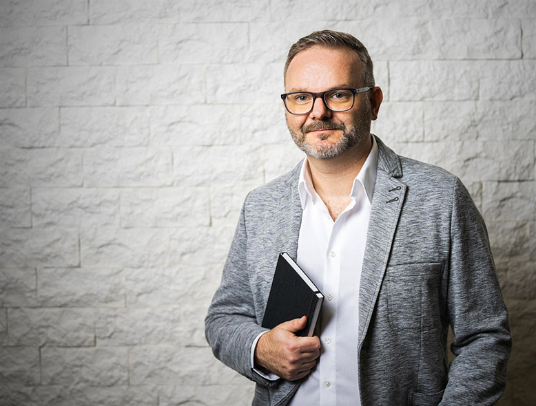 Über mich - Know Your Elephants - Andreas Setzer